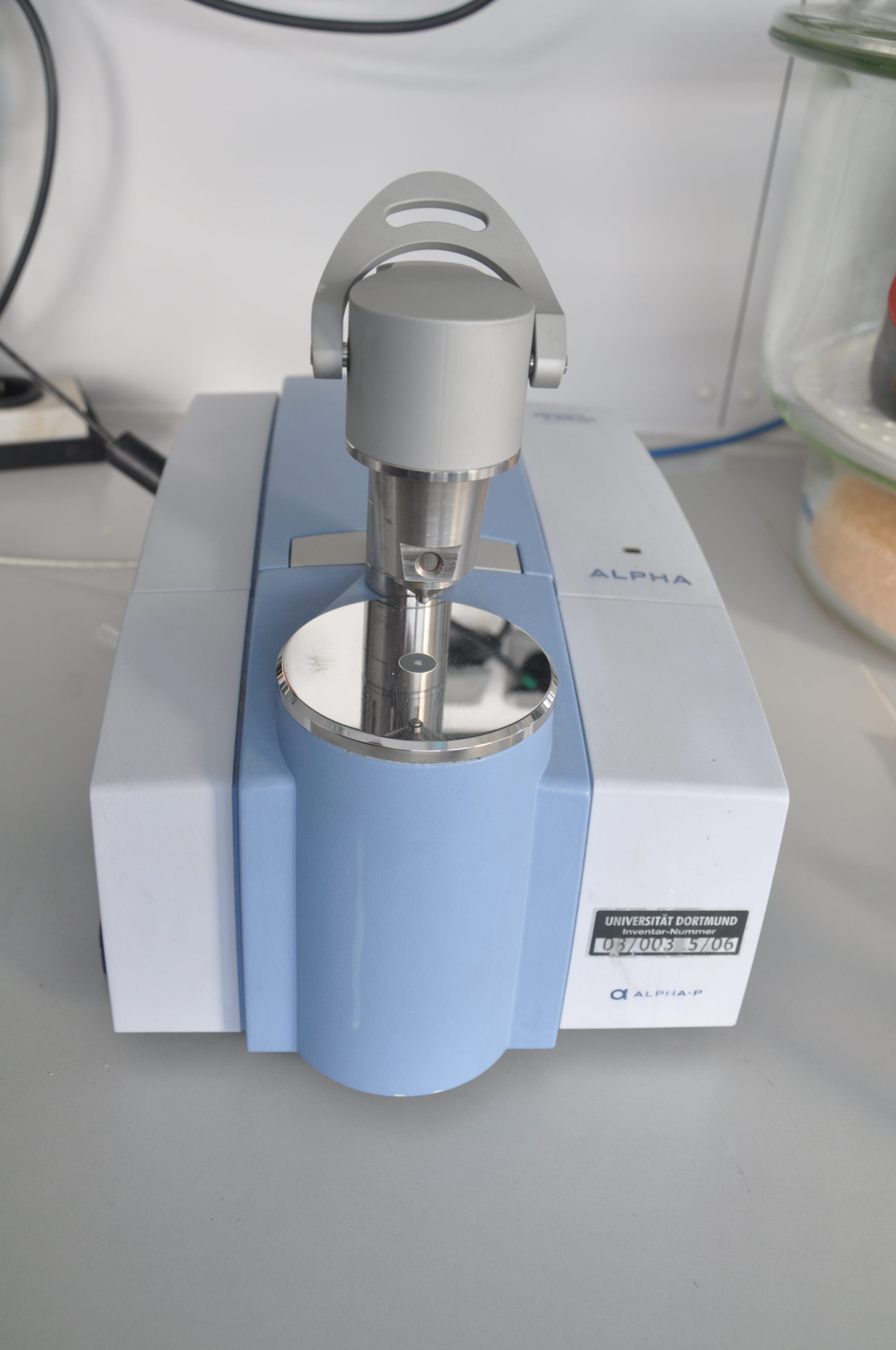 Ausstattung – Lehrstuhl für Biomaterialien und Polymerwissenschaften